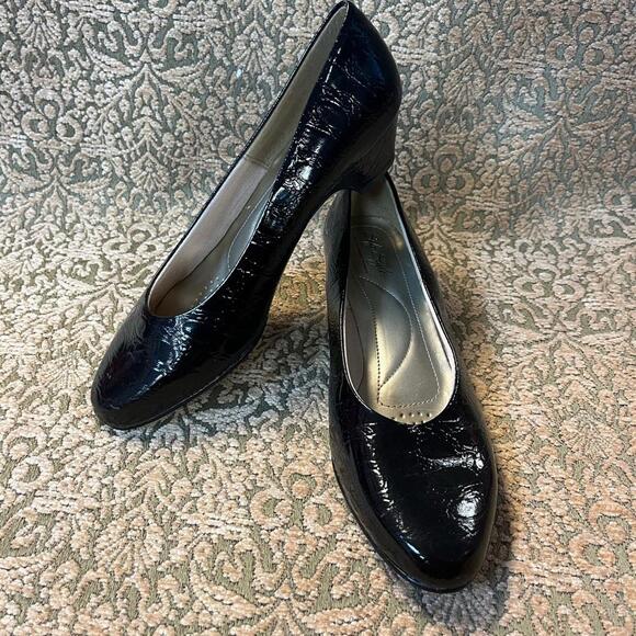 Soft Style | Shoes | Soft Style Black Pump 85 | Poshmark